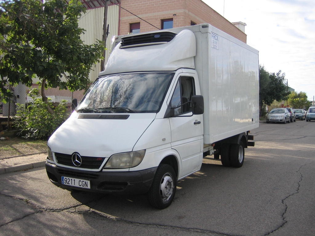 MERCEDES BENZ SPRINTER 416 2.7 CDI 156CV ISOTERMO CON EQUIPO DE FRIO