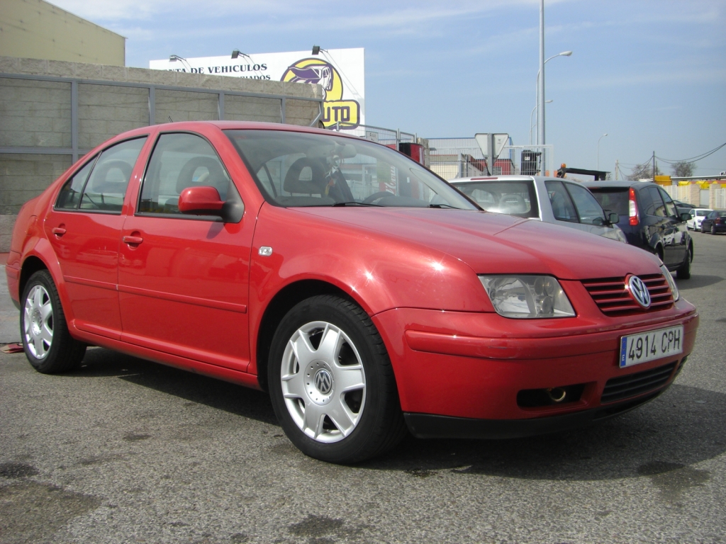 VOLKSWAGEN BORA 1.9 TDI 115CV