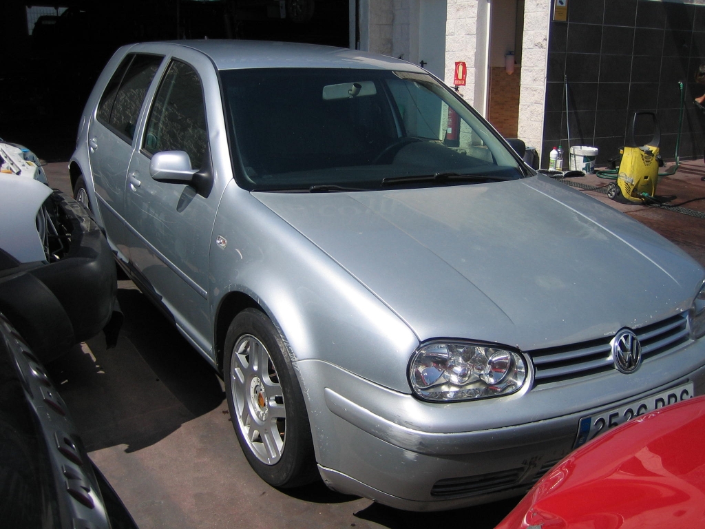 VOLKSWAGEN GOLF 1.9 TDI